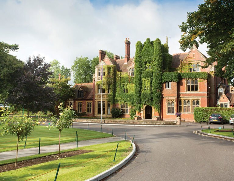 Box Hill International Summer School | Surrey | Samiad